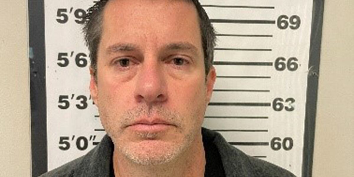 Man facing arson charge in fire that destroyed Carteret County warehouse Man facing arson charge in fire that destroyed Carteret County warehouse