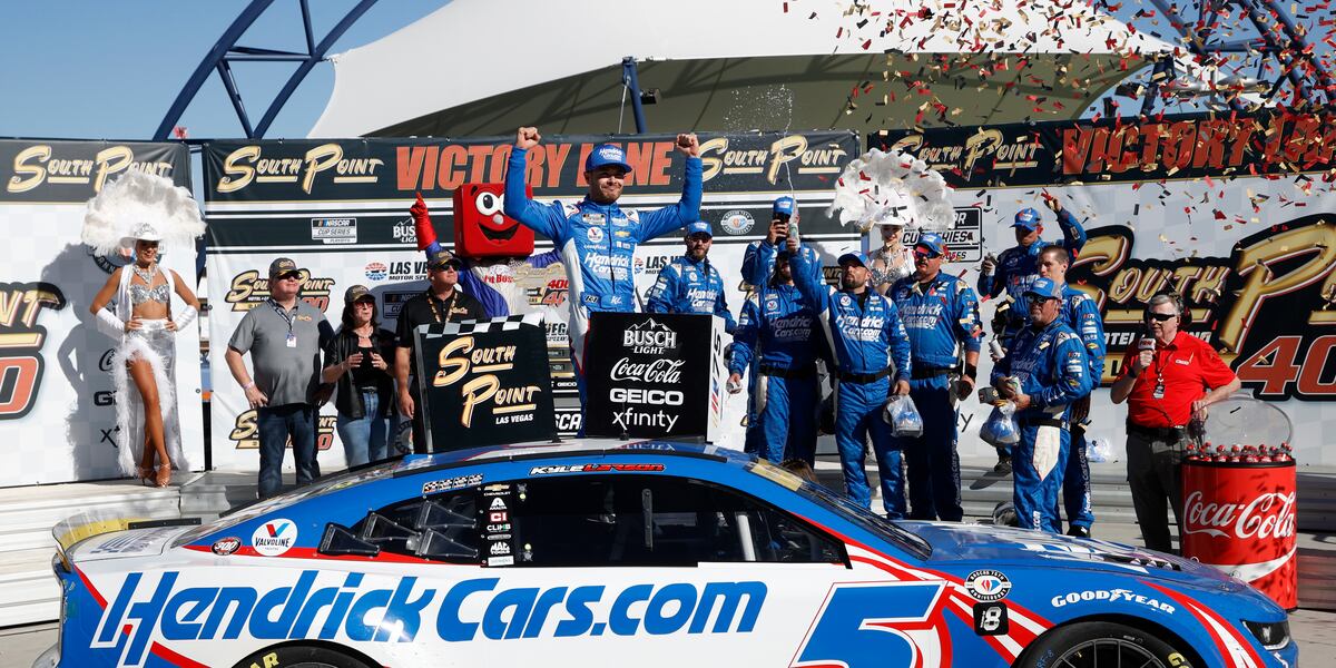 Kyle Larson wins at Las Vegas, clinches Championship 4 berth Kyle Larson wins at Las Vegas, clinches Championship 4 berth